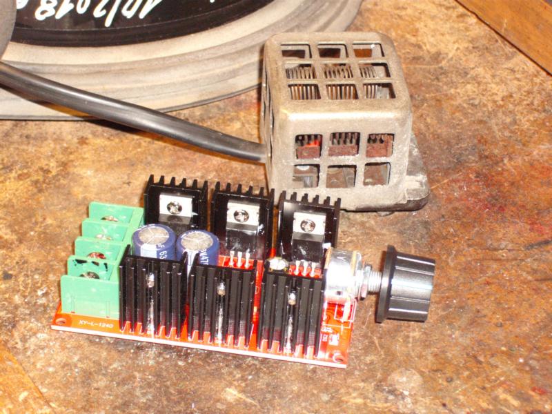 /8-Forum :: /8 Technik :: Motor des Innenraumlüfters ersetzen (viel Text)